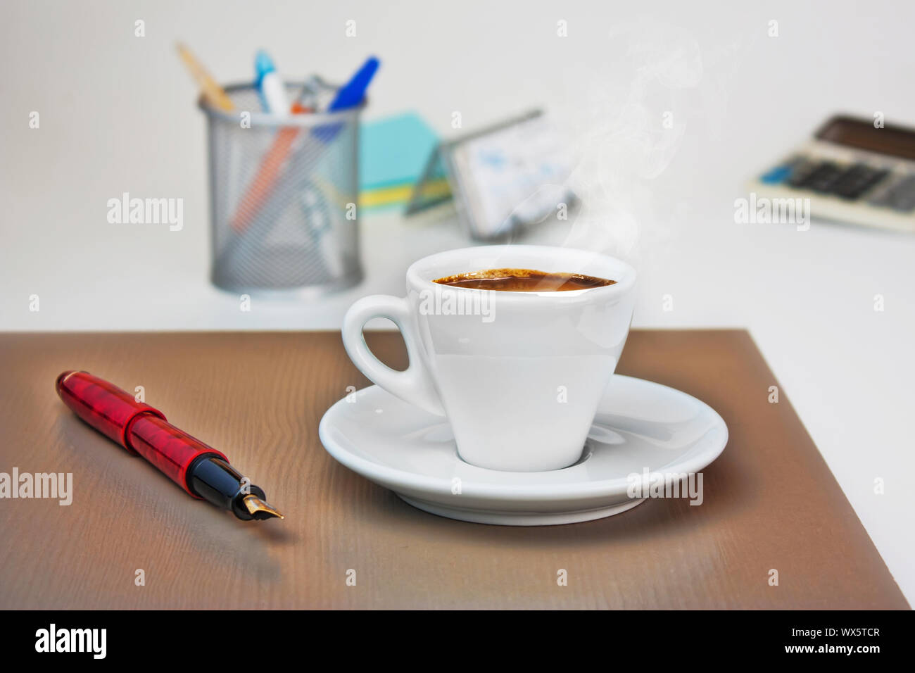 Paper laid out on office desk hi-res stock photography and images - Alamy