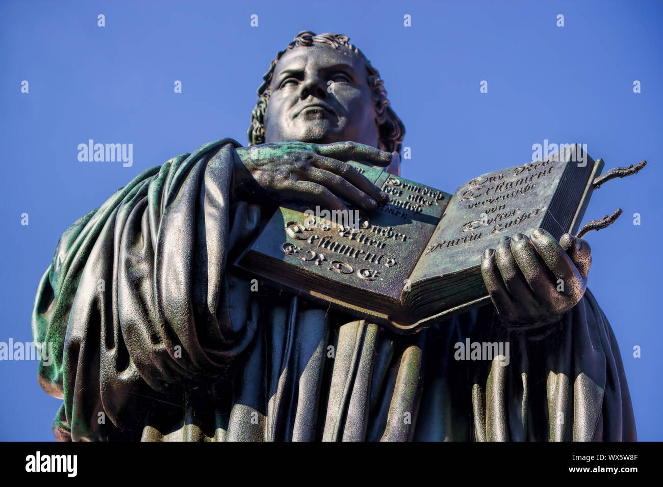 Martin luther bible hi-res stock photography and images - Alamy