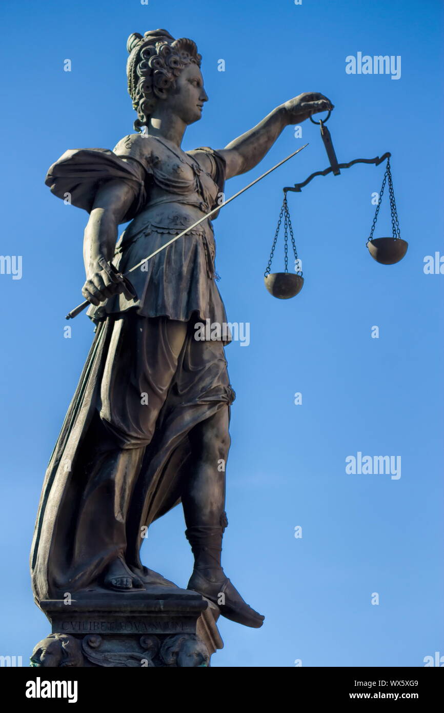 Statue frankfurt hi-res stock photography and images - Alamy