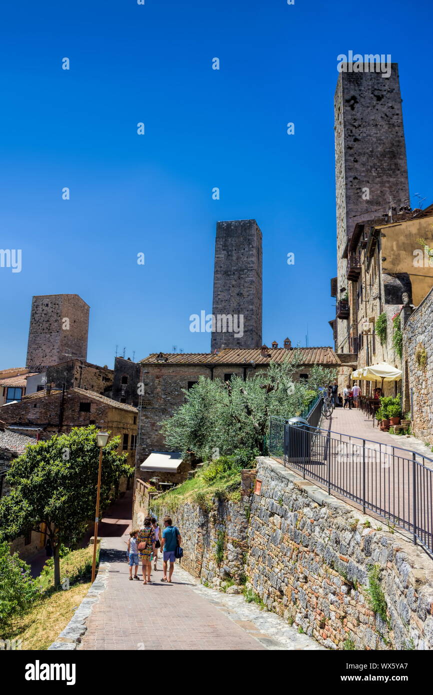 Tuscany san gimignano hi-res stock photography and images - Alamy