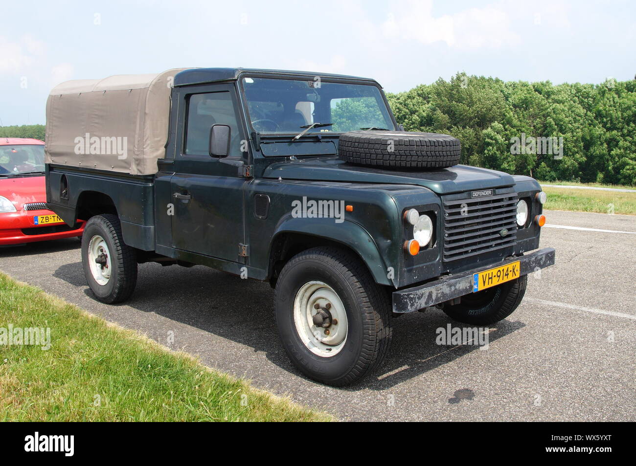 110 defender hi-res stock photography and images - Alamy