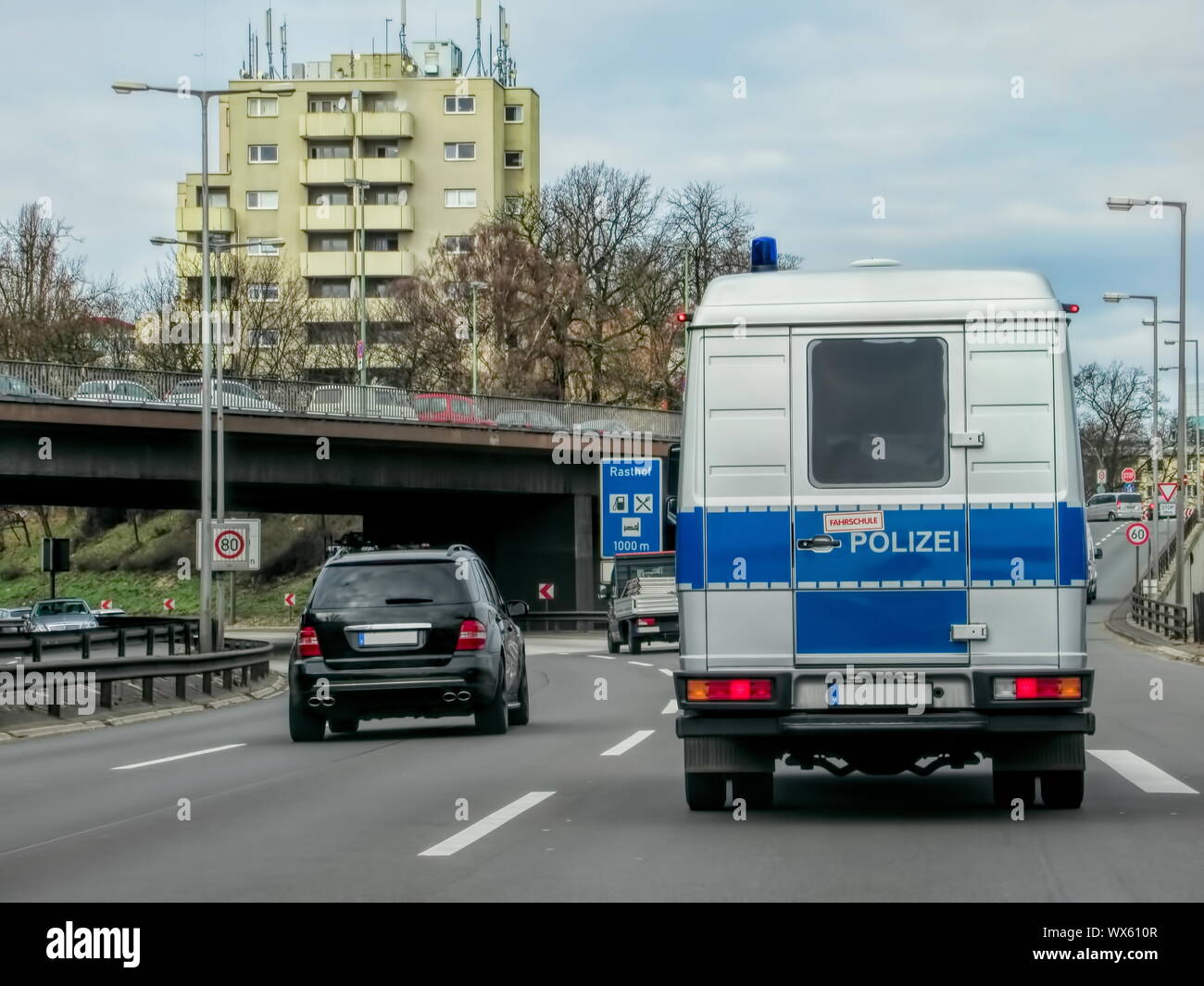 Police at school hi-res stock photography and images - Alamy
