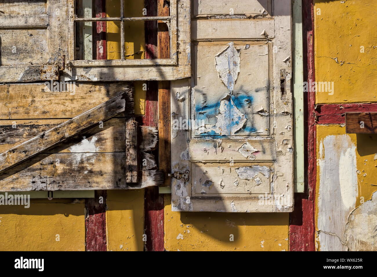 Retro decay hi-res stock photography and images - Alamy