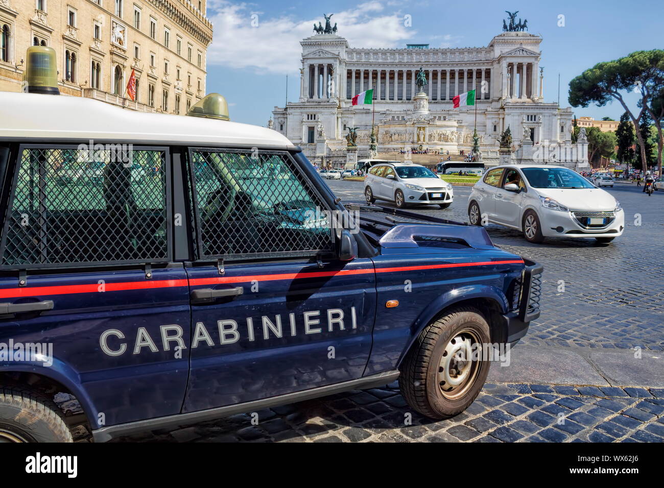 Carabinieri venezia hi-res stock photography and images - Alamy