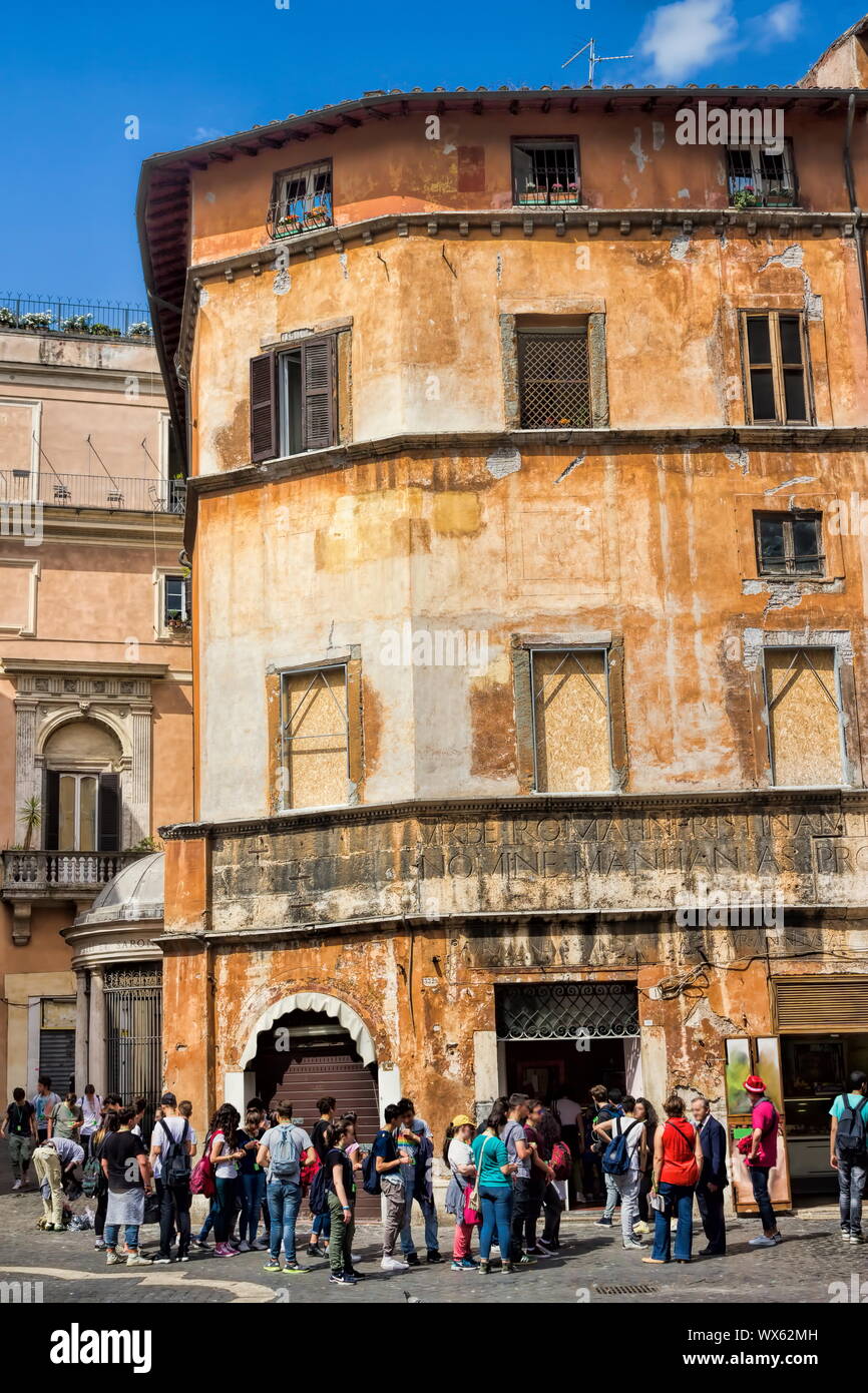 Rome old town hi-res stock photography and images - Alamy