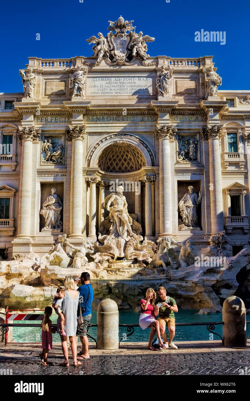 Trevi fountain with statue of oceanus hi-res stock photography and ...