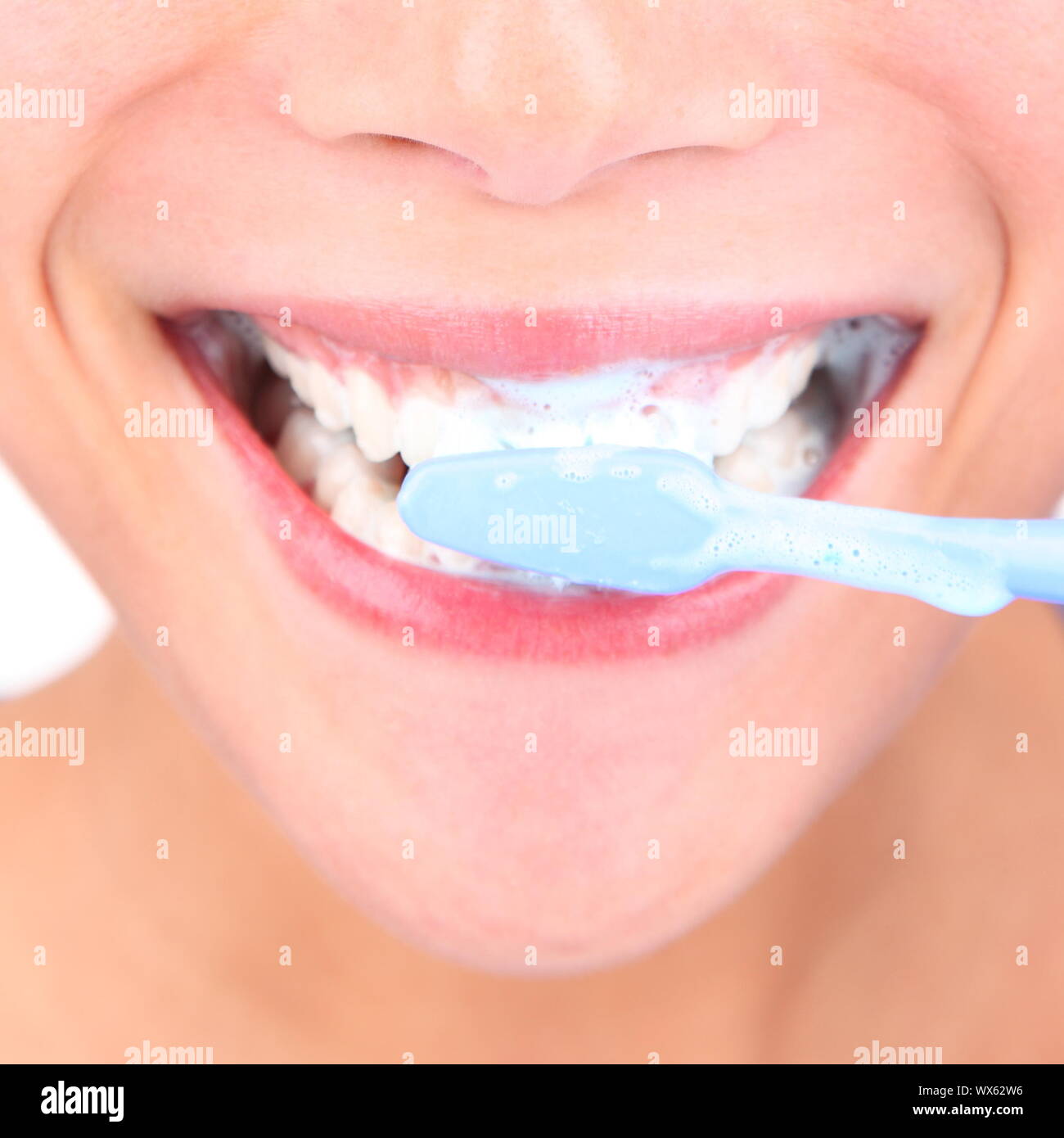 Teeth brush close up lips foam hi-res stock photography and images - Alamy