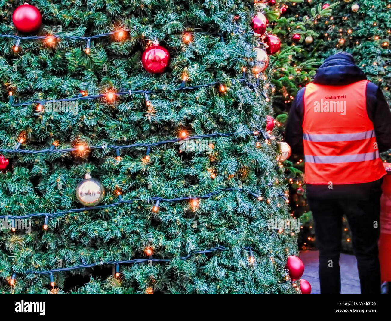Christmas Market, Security Stock Photo - Alamy