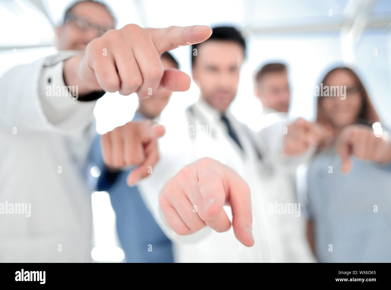 Doctor pointing viewer hi-res stock photography and images - Alamy