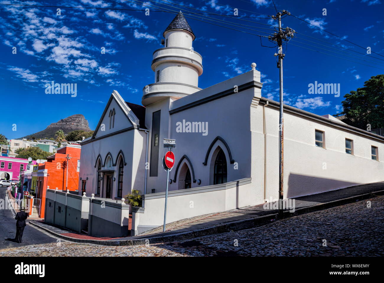 Cape Town, Bo-Kaap with mosque Stock Photo - Alamy