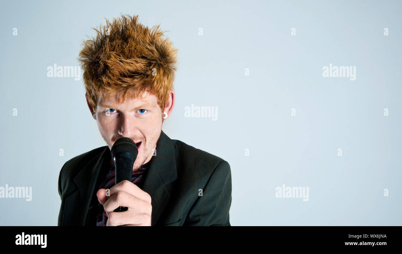 Male singer high note hi-res stock photography and images - Alamy