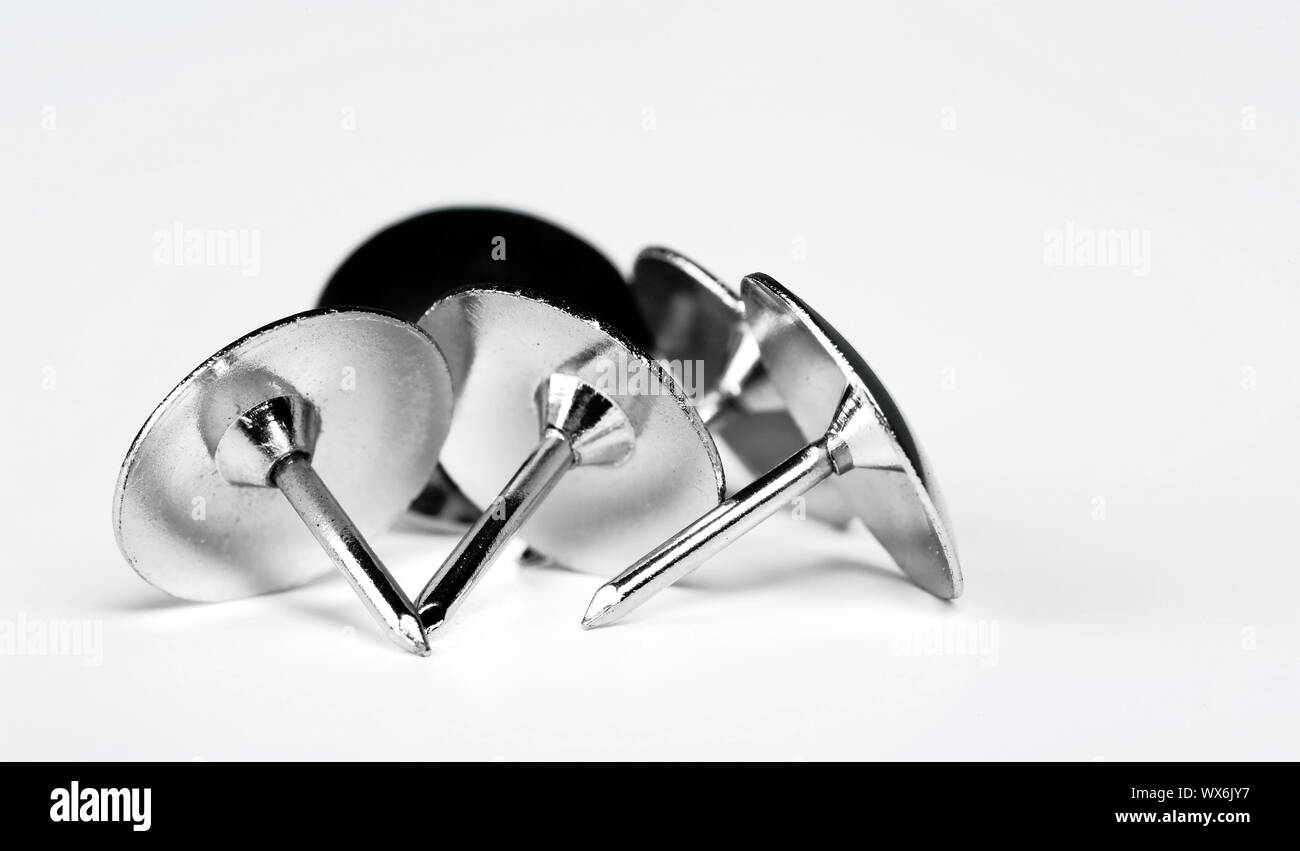 Drawing pin macro isolated Stock Photo - Alamy