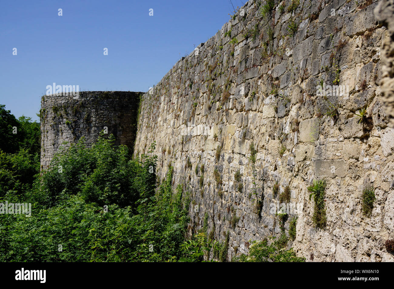 massive stone wall of castle ruin Stock Photo - Alamy