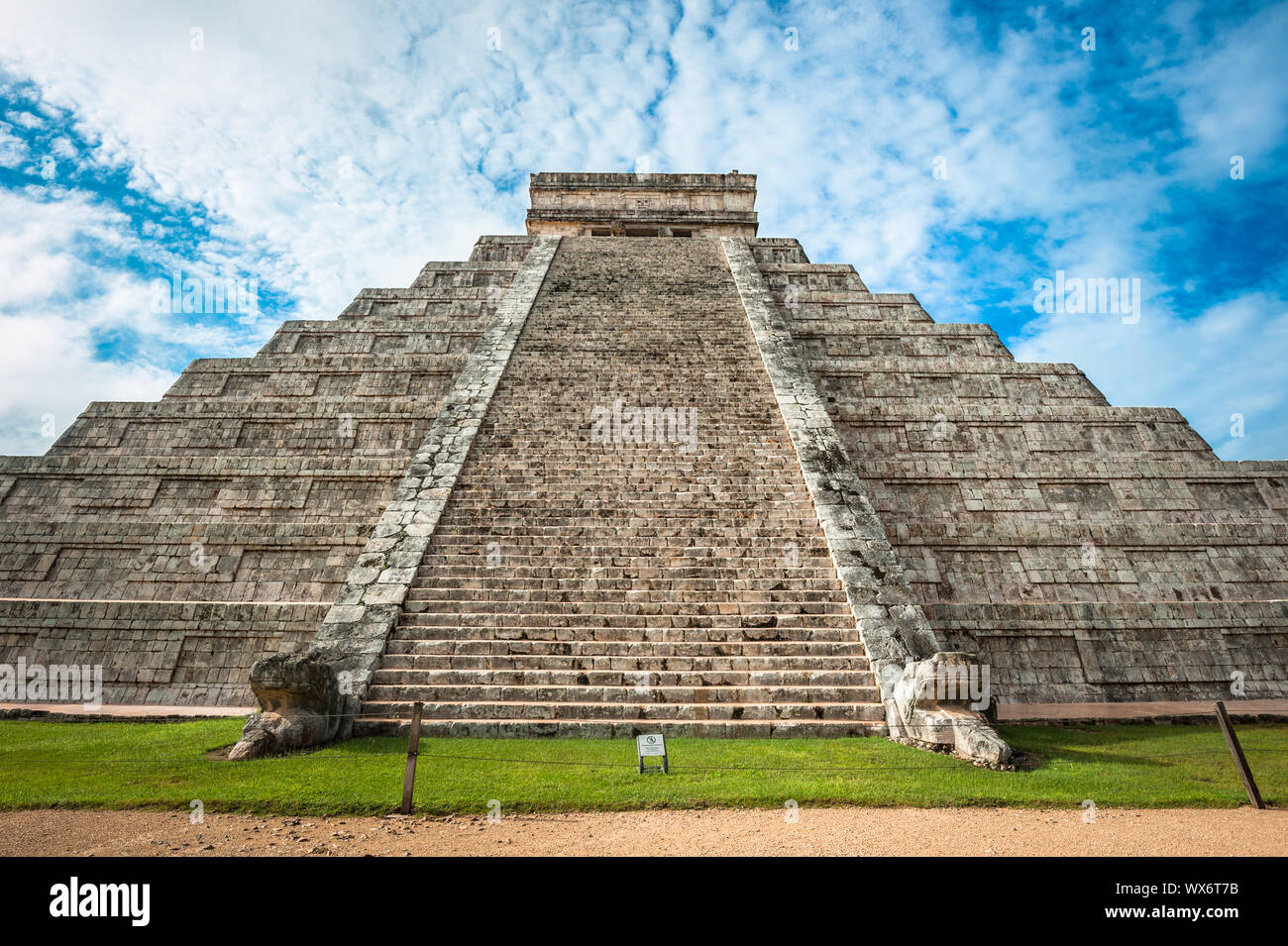 El Castillo or Temple of Kukulkan pyramid, Chichen Itza, Yucatan ...
