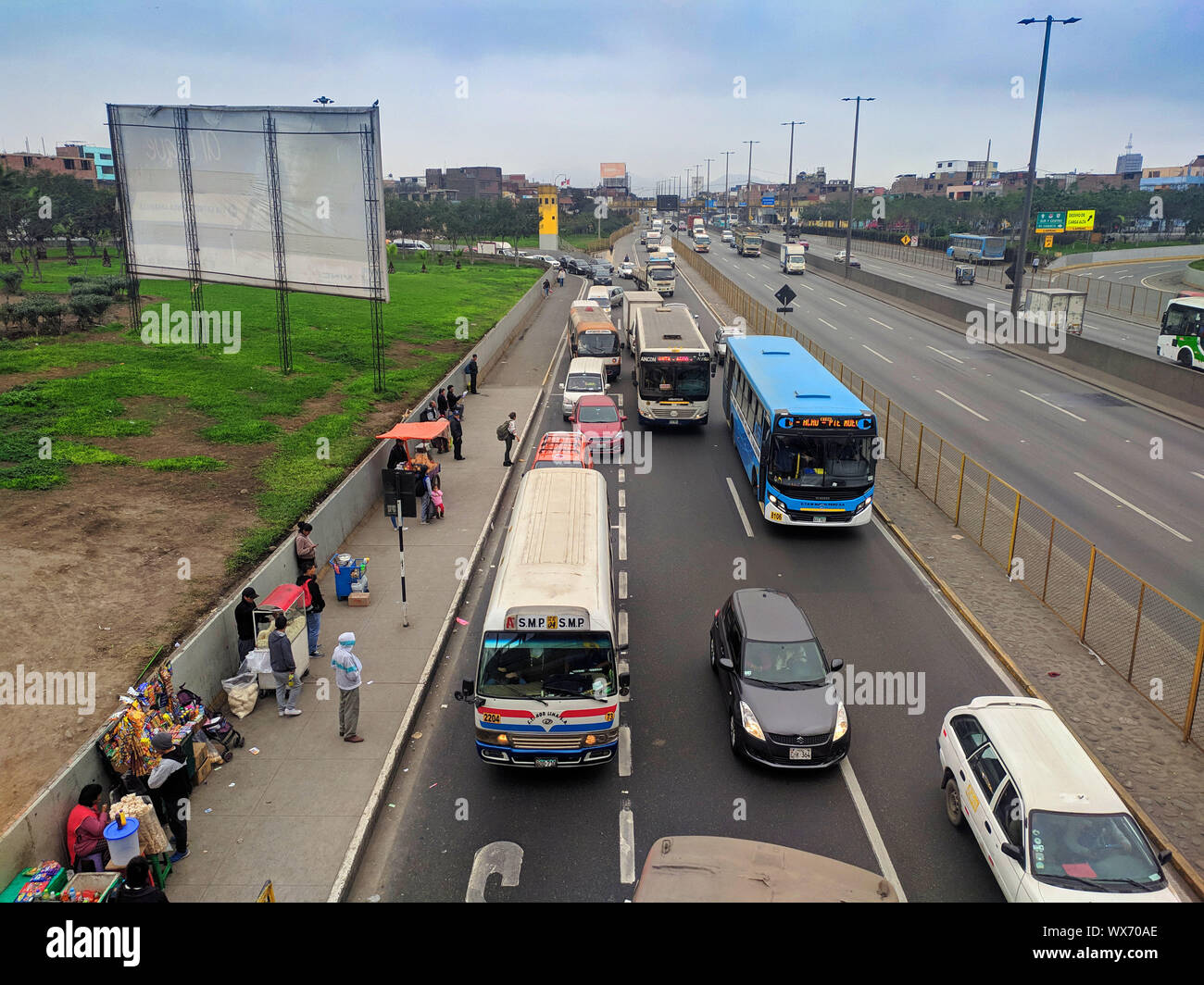 Traffic on the Panamerican highway at caqueta Lima Peru Stock Photo - Alamy