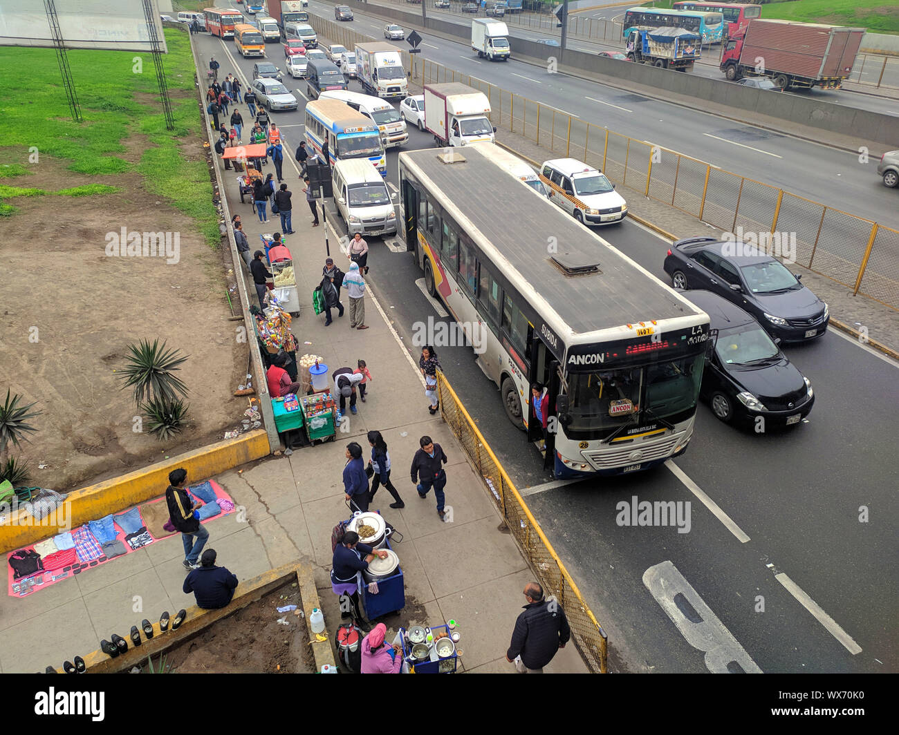 Traffic on the Panamerican highway at caqueta Lima Peru Stock Photo - Alamy