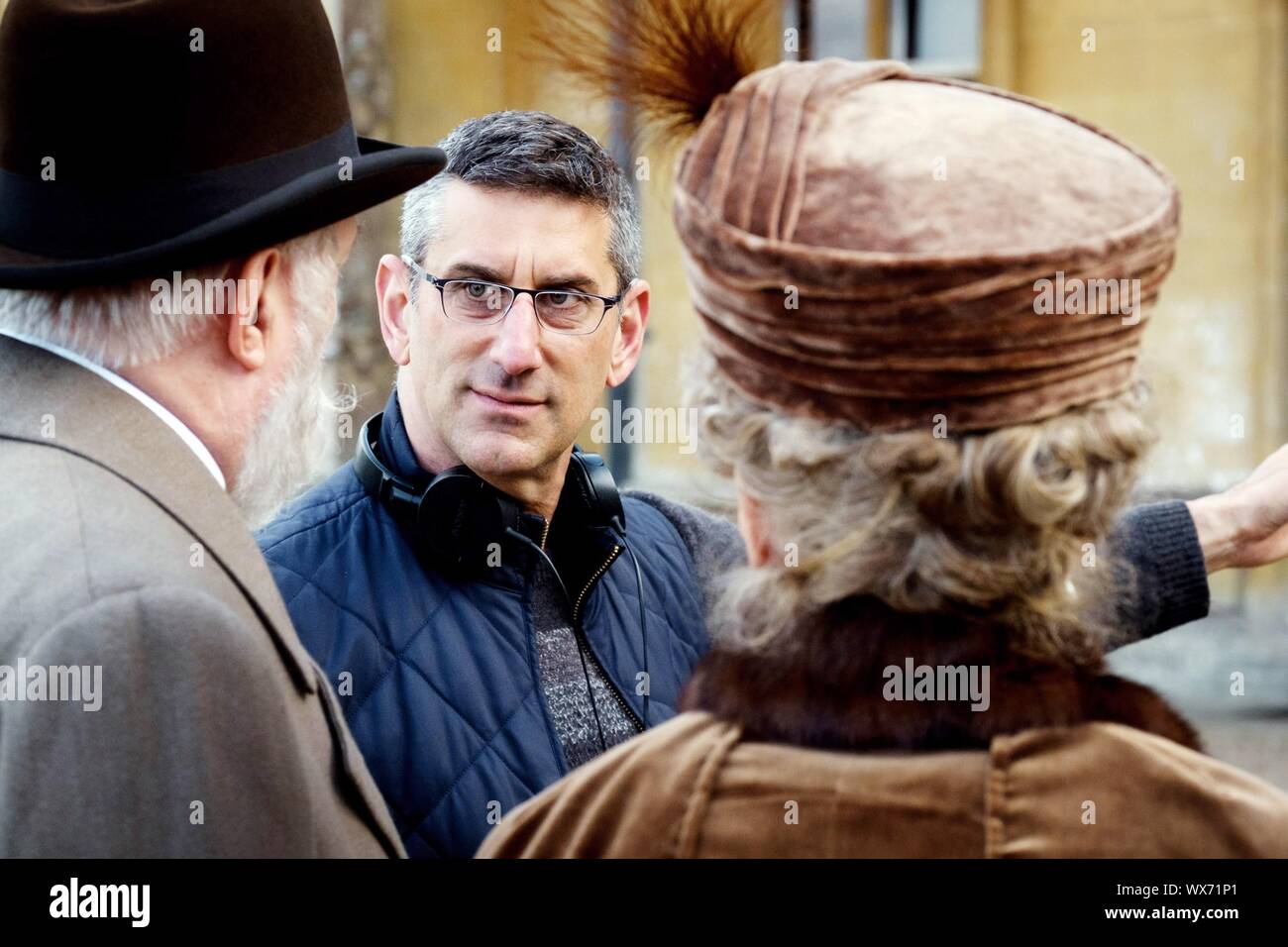 DOWNTON ABBEY, director Michael Engler, on-set, 2019. Ph: Jaap ...