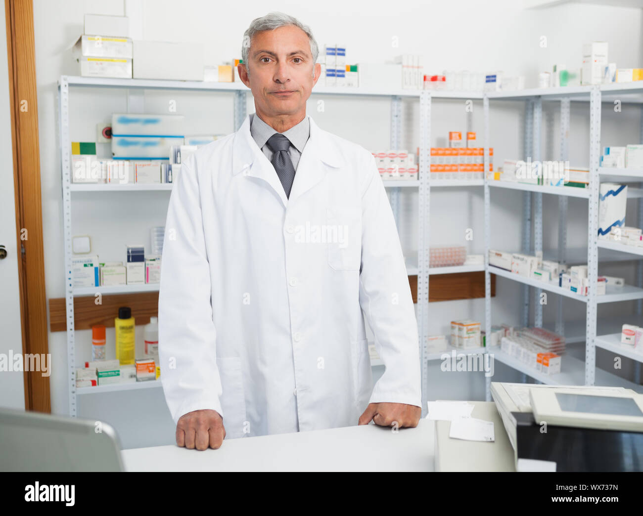 Chemist at work in hospital chemist Stock Photo - Alamy