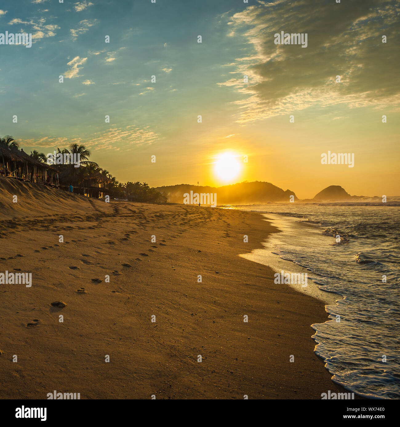 Zipolite hi-res stock photography and images - Alamy
