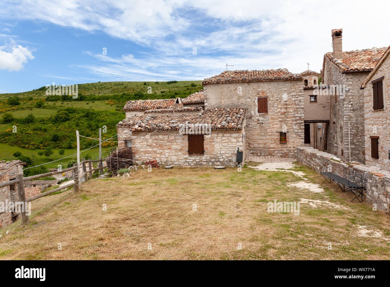Typical italian country scene hi-res stock photography and images - Alamy