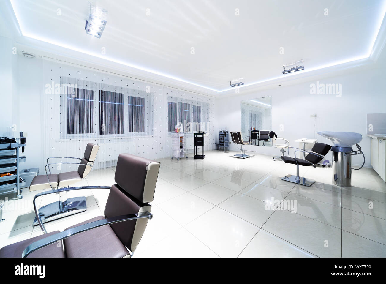 Hairdressing procedure hi-res stock photography and images - Alamy