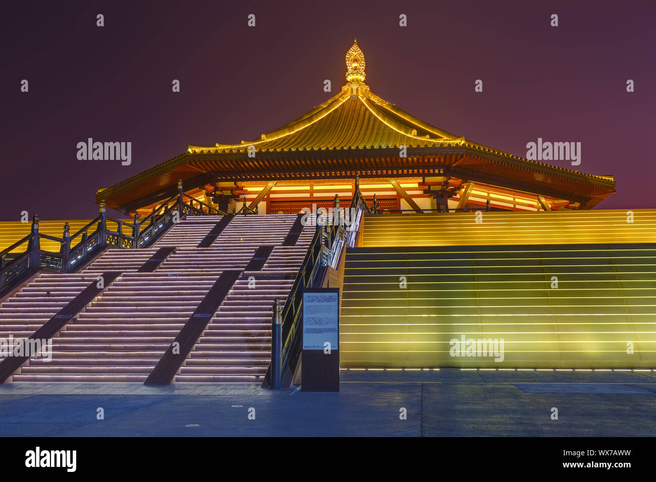 Luoyang ancient architecture hi-res stock photography and images - Alamy