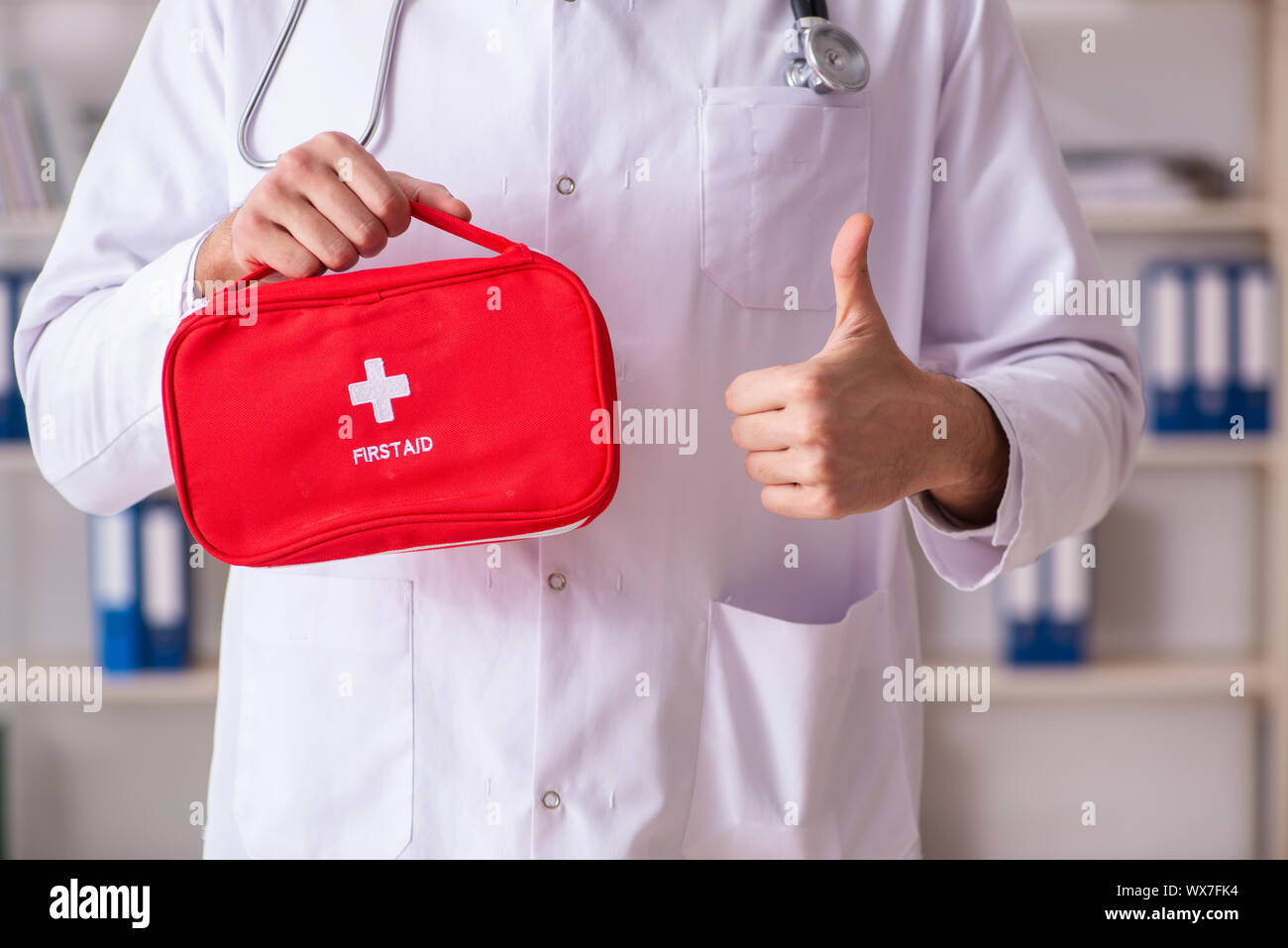 Medic first aid recovery hi-res stock photography and images - Alamy