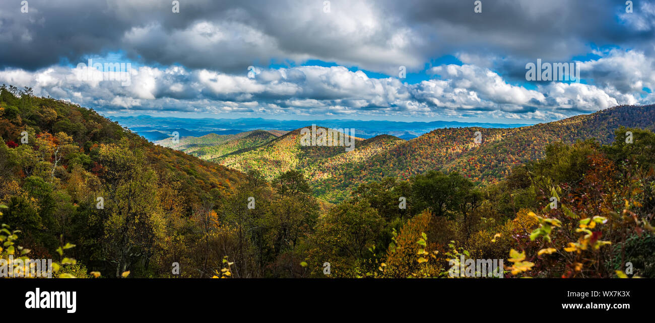 blue ridge and smoky mountains changing color in fall Stock Photo - Alamy