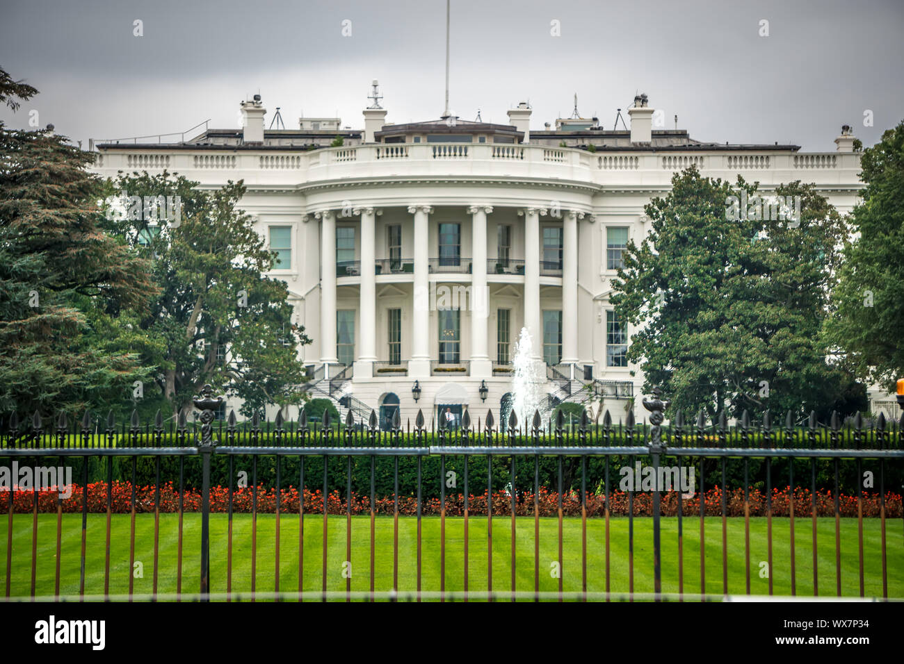 White House Front And Back