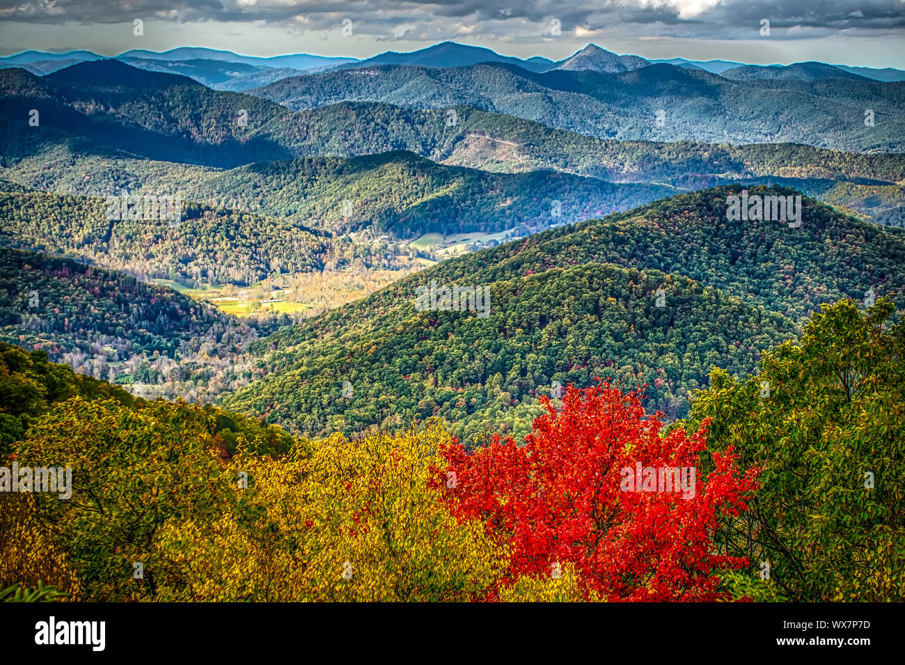 blue ridge and smoky mountains changing color in fall Stock Photo - Alamy