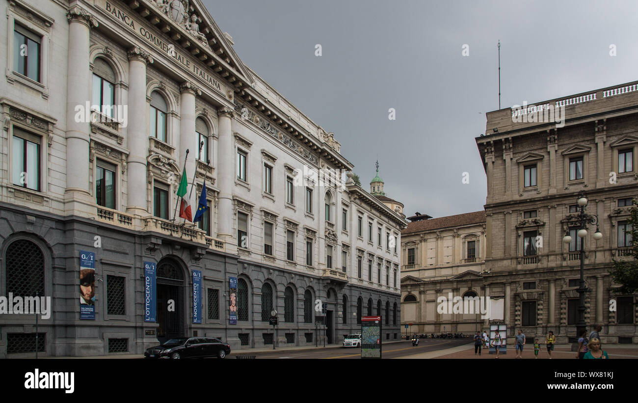 Government of lombardy building hi-res stock photography and images - Alamy