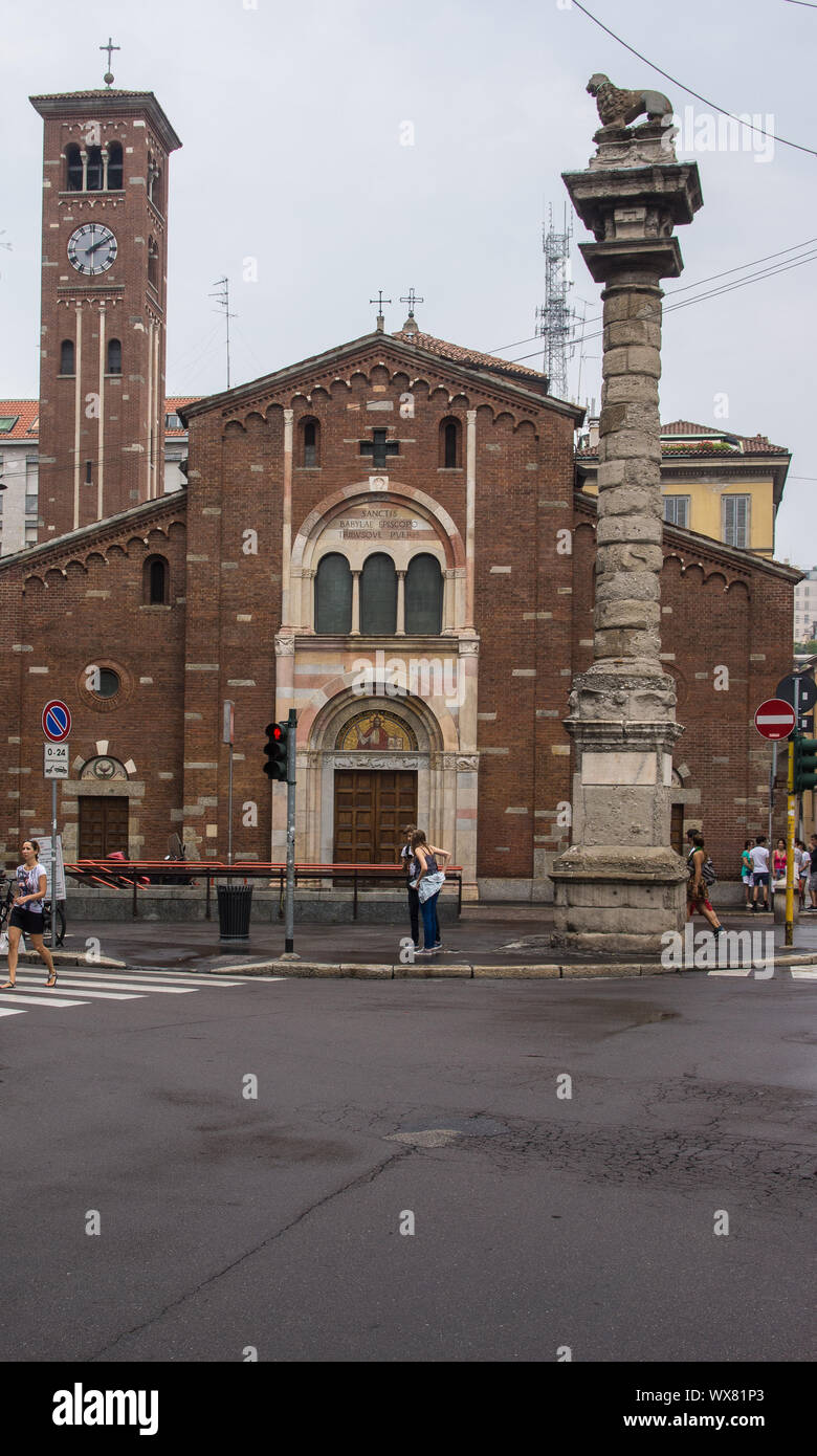 old balisca with column in front Stock Photo - Alamy
