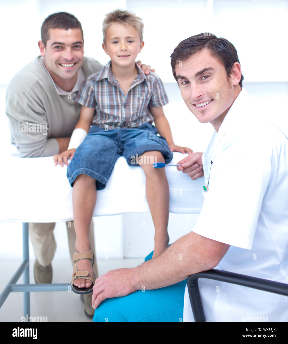 Patellar reflex test hi-res stock photography and images - Alamy