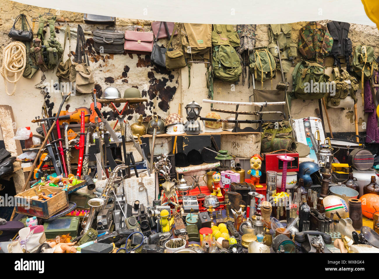 Bogota antique objects at the Sant Alejo flea market Stock Photo - Alamy