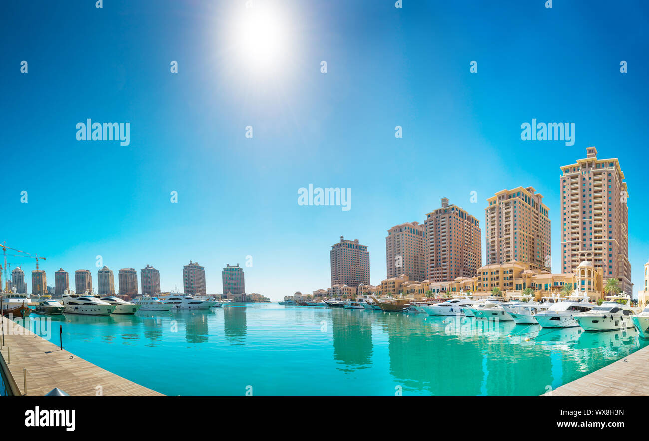 Panorama of luxury residential buildings of Pearl Qatar Stock Photo - Alamy