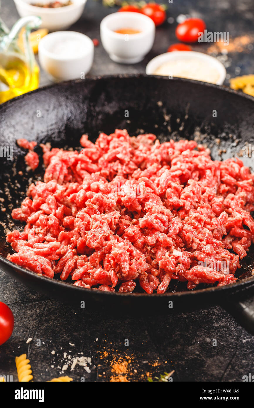 Fresh raw minced beef Stock Photo - Alamy