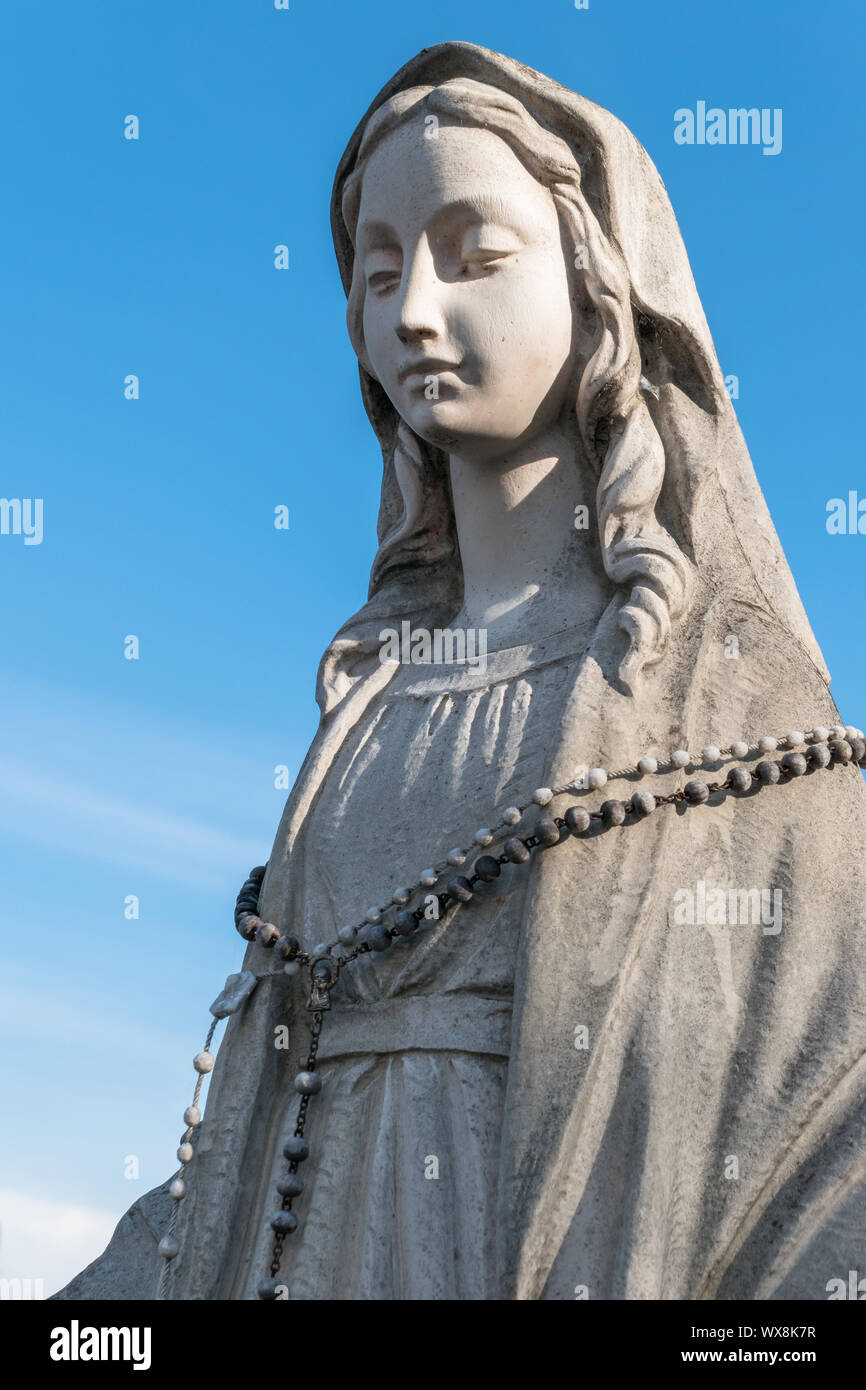 Virgin Mary Statue Stock Photo - Alamy