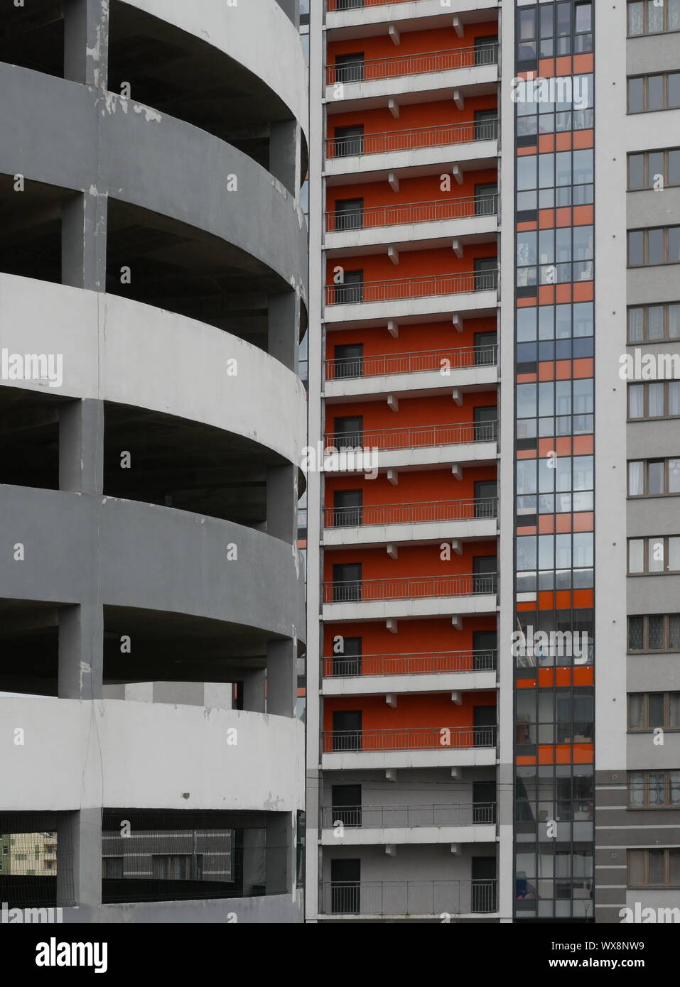 Circular parking hi-res stock photography and images - Alamy