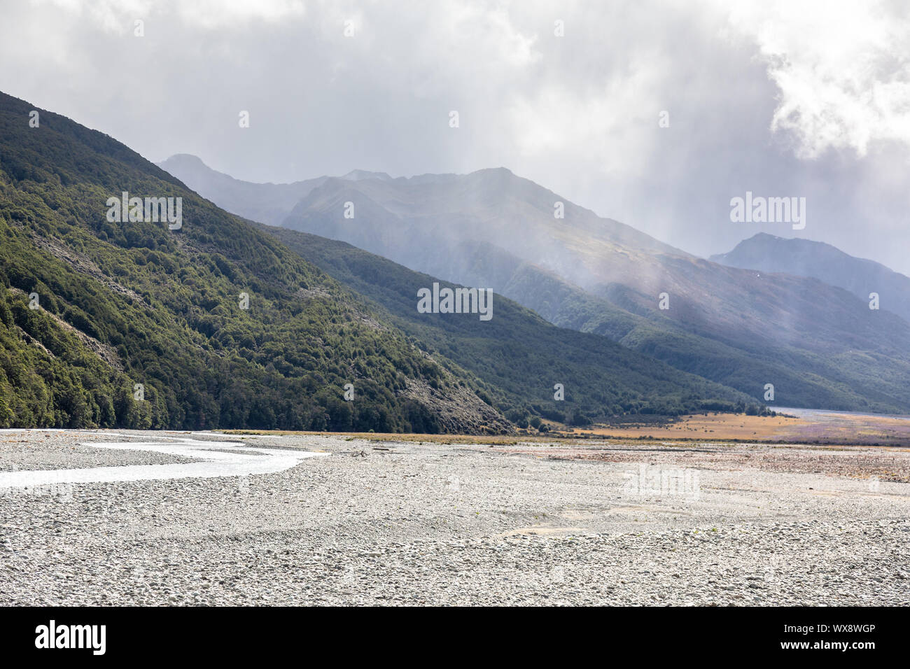 Dramatic light in the landscape hi-res stock photography and images - Alamy