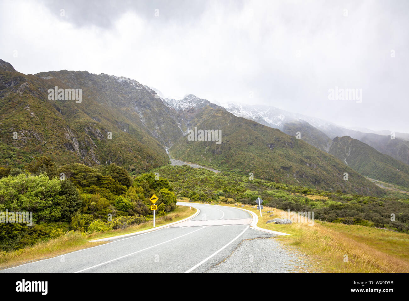 Horizon line view hi-res stock photography and images - Alamy
