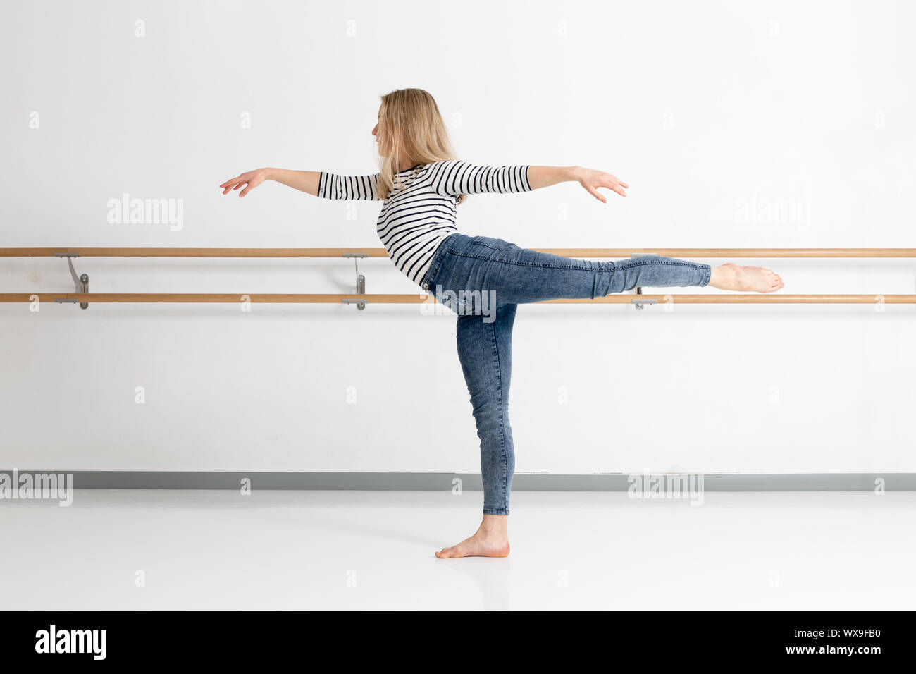 Action white hi-res stock photography and images - Alamy