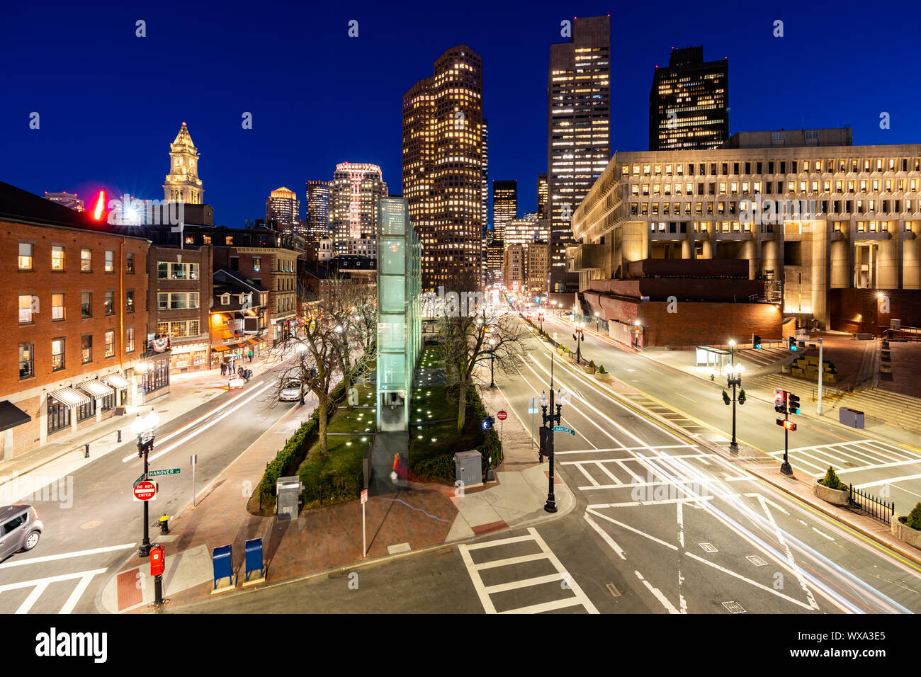 Boston skyline sunset panoramic hi-res stock photography and images - Alamy