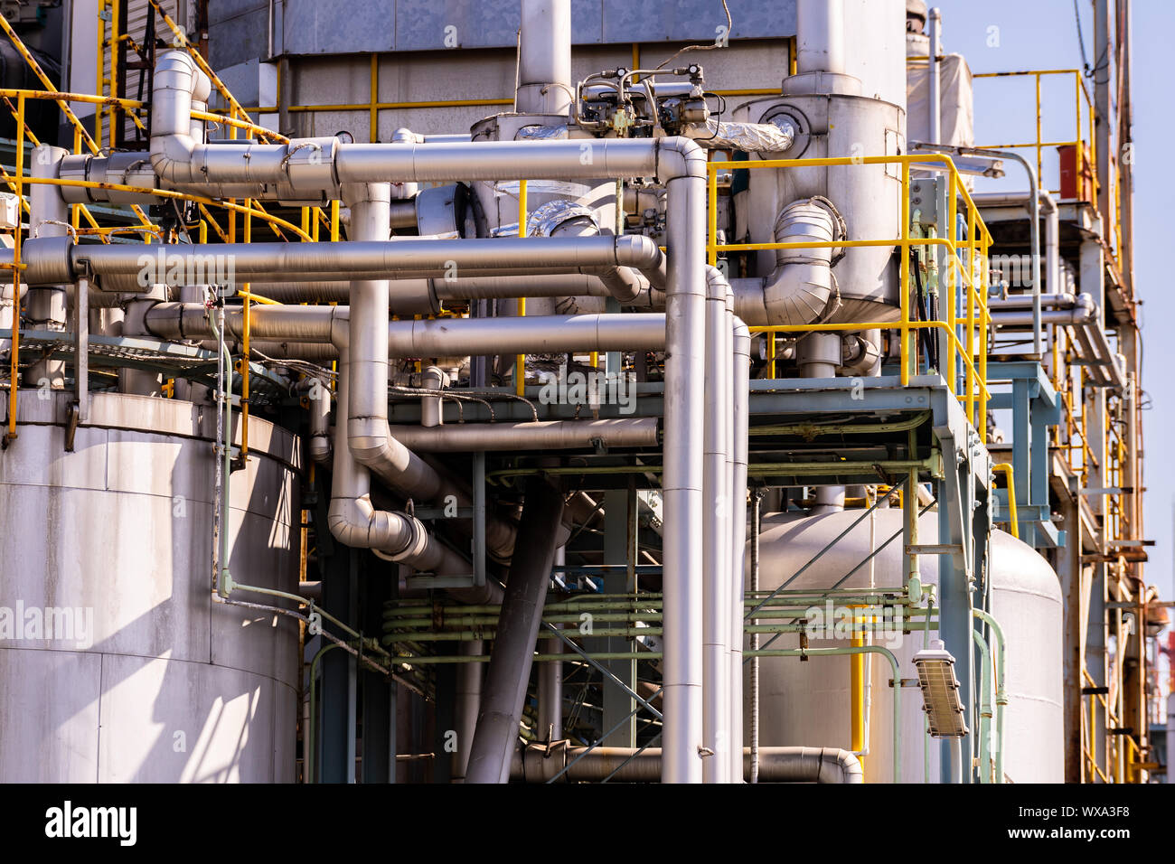 pipeline Chemical oil factory plant Stock Photo - Alamy