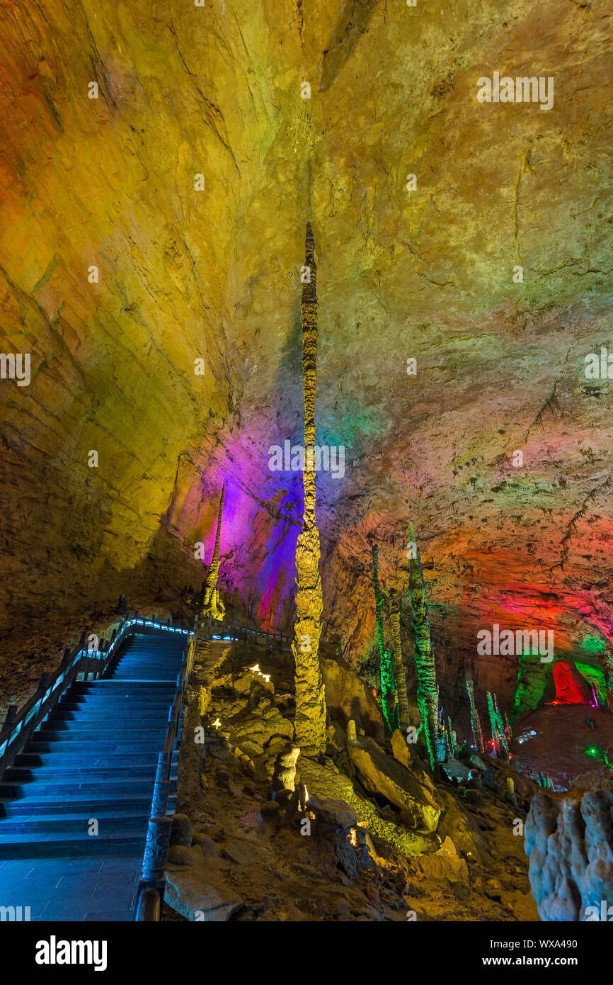 Huanglong Yellow Dragon Cave - China Stock Photo - Alamy