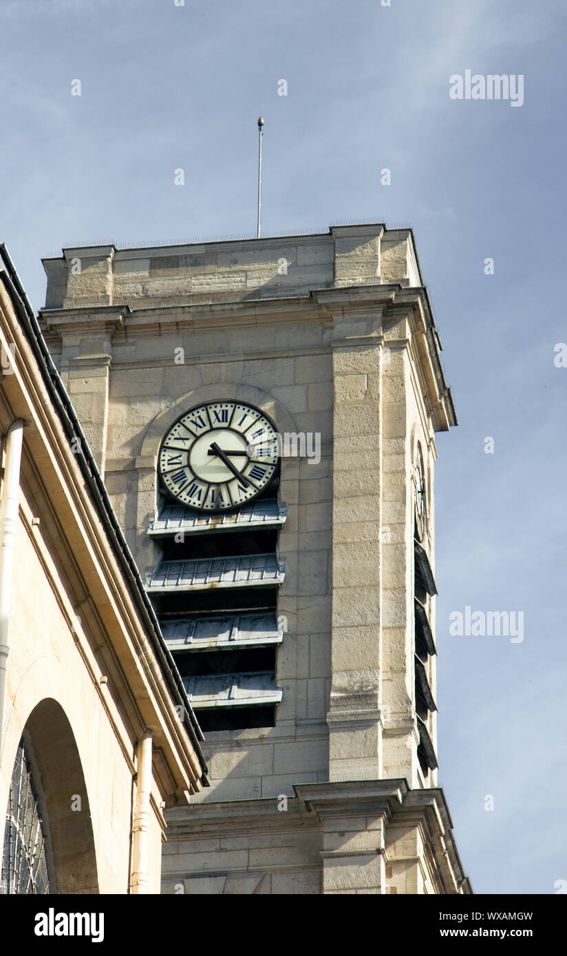 Chimes on the building Stock Photo - Alamy