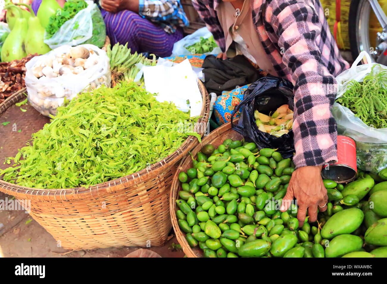 Mani Sithu Market Stock Photo - Alamy