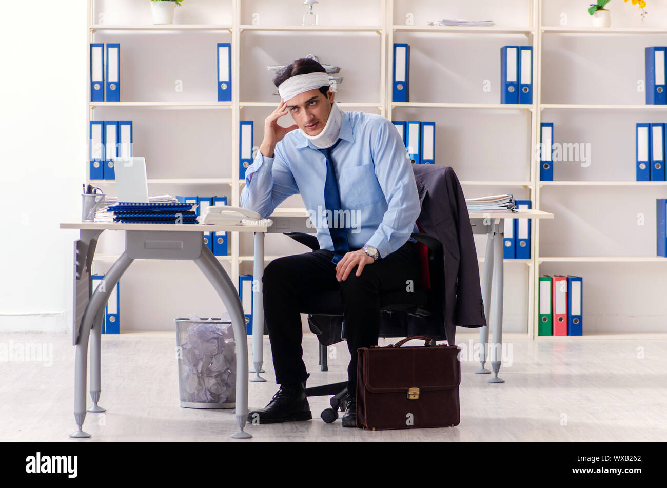 Injured worker employer hi-res stock photography and images - Alamy