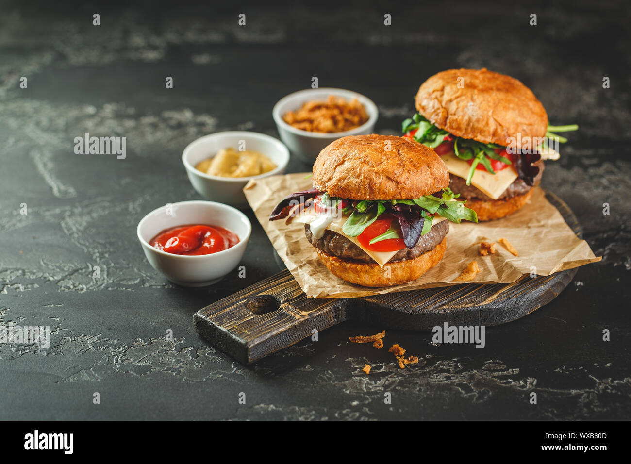 Grilled hamburger hi-res stock photography and images - Alamy