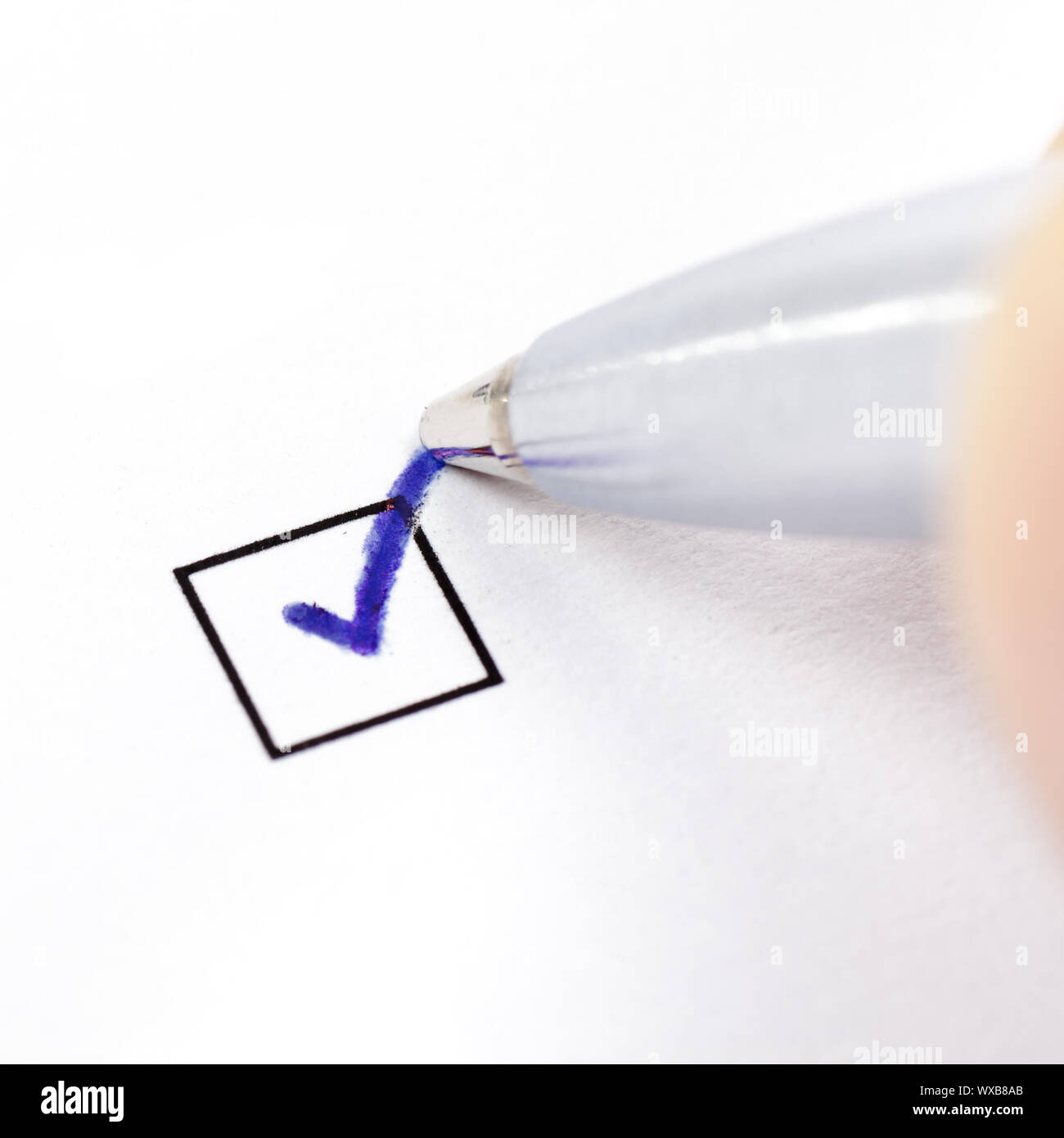 Pen marking check box checkbox hi-res stock photography and images - Alamy