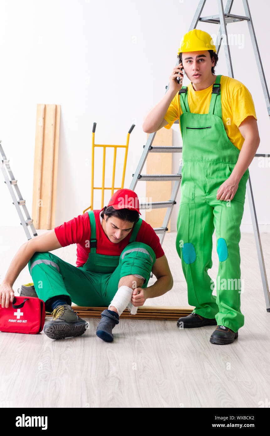 Repairman to the rescue hi-res stock photography and images - Alamy